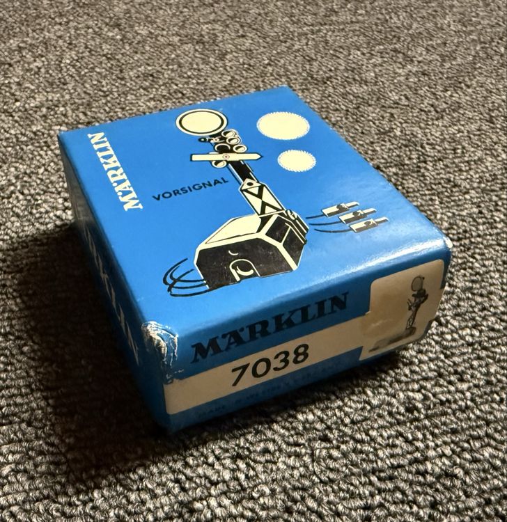 Märklin 7038 Vorsignal mit Bodenplatte M Gleis H0 (Neu (gemäss ...