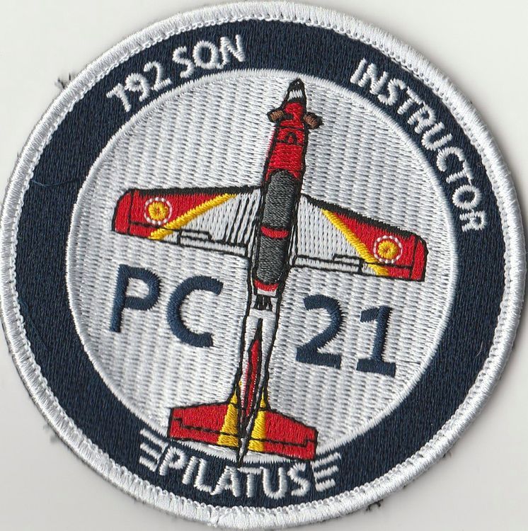 PILATUS PC-21 INSTRUCTOR mit Klett (Neu (gemäss Beschreibung)) in für CHF 28 – mit Lieferung auf ...