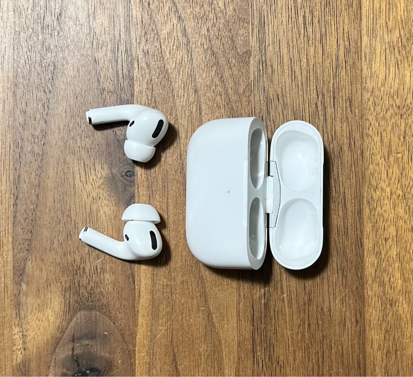 AirPods Pro 1. Gen (rechter Airpod „leicht“ defekt) (Defekt) in ...