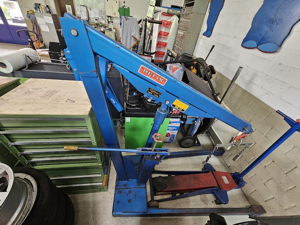 Motorkran (Gebraucht) in Hüswil für CHF 170 – nur Abholung auf Ricardo ...
