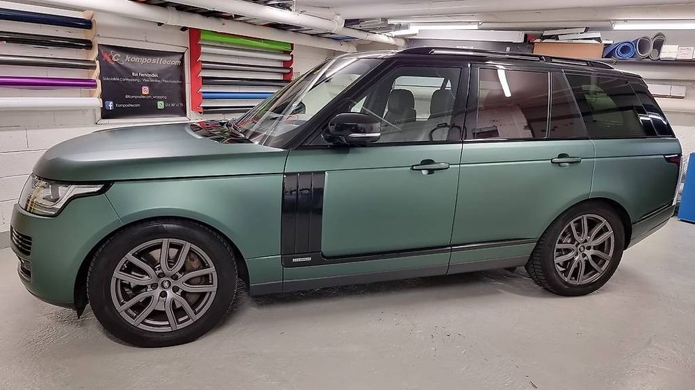 Range Rover 3.0 SDV6 HEV Autobiography Vert Matte Wrap (Gebraucht) in ...