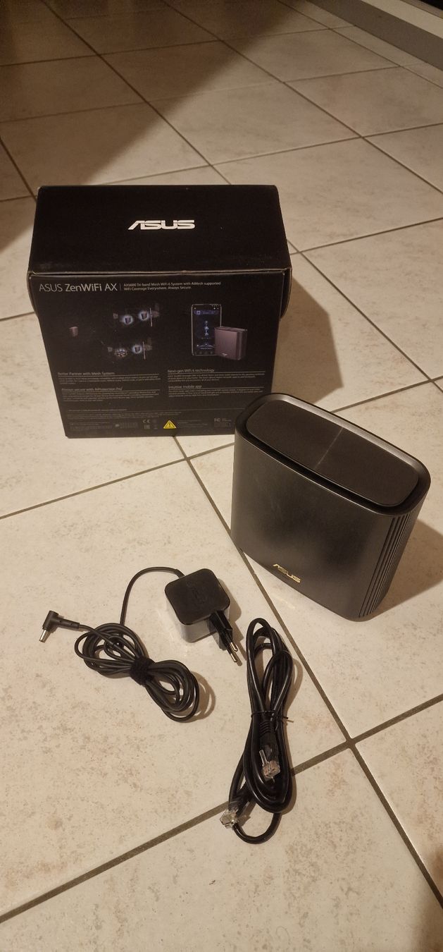 Asus ZenWifi AX (XT8) - Top WLAN Router, gebraucht (Gebraucht) in ...