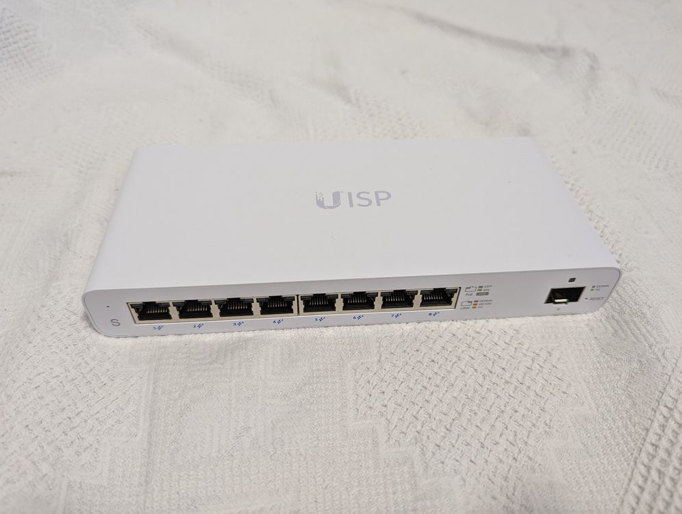 Ubiquiti ISP Switch 8-Port PoE + 1x SFP (Neu und originalverpackt) in ...