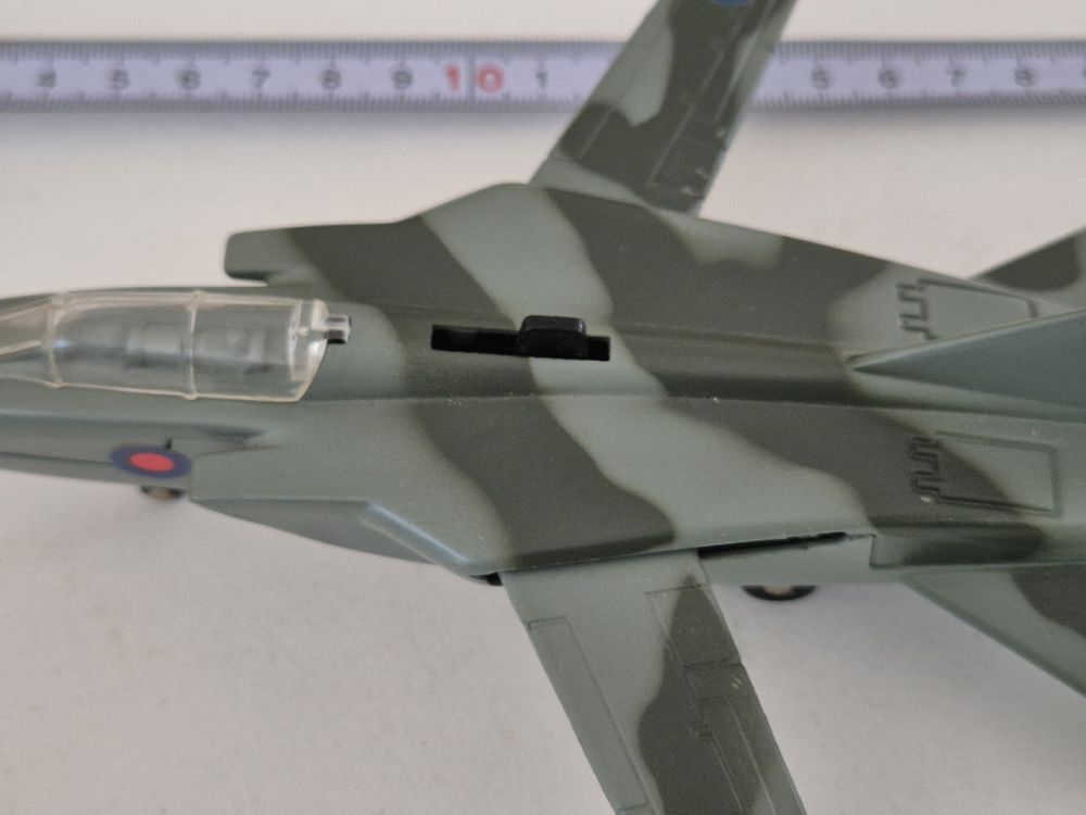 Dinky Toys Tornado MRCA Flugzeug 736 Vintage Militär (Gebraucht) in ...