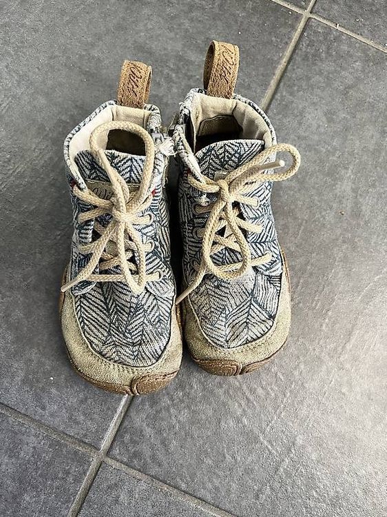 Wildling Barfussschuhe Grösse 23 (Gebraucht) in Küssnacht am Rigi für ...