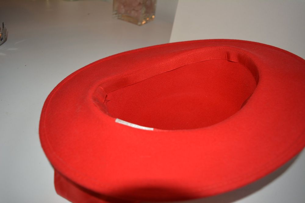 Hut NEU elegant rot mit Schleife Umfang 56cm | Kaufen auf Ricardo