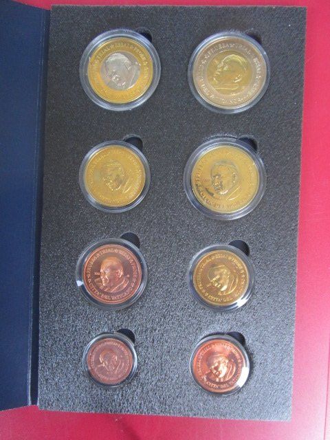 Euro Münzsatz Entwürfe Vatican 2005 - stgl Johannes Paul II (Neu und originalverpackt) in Luzern ...