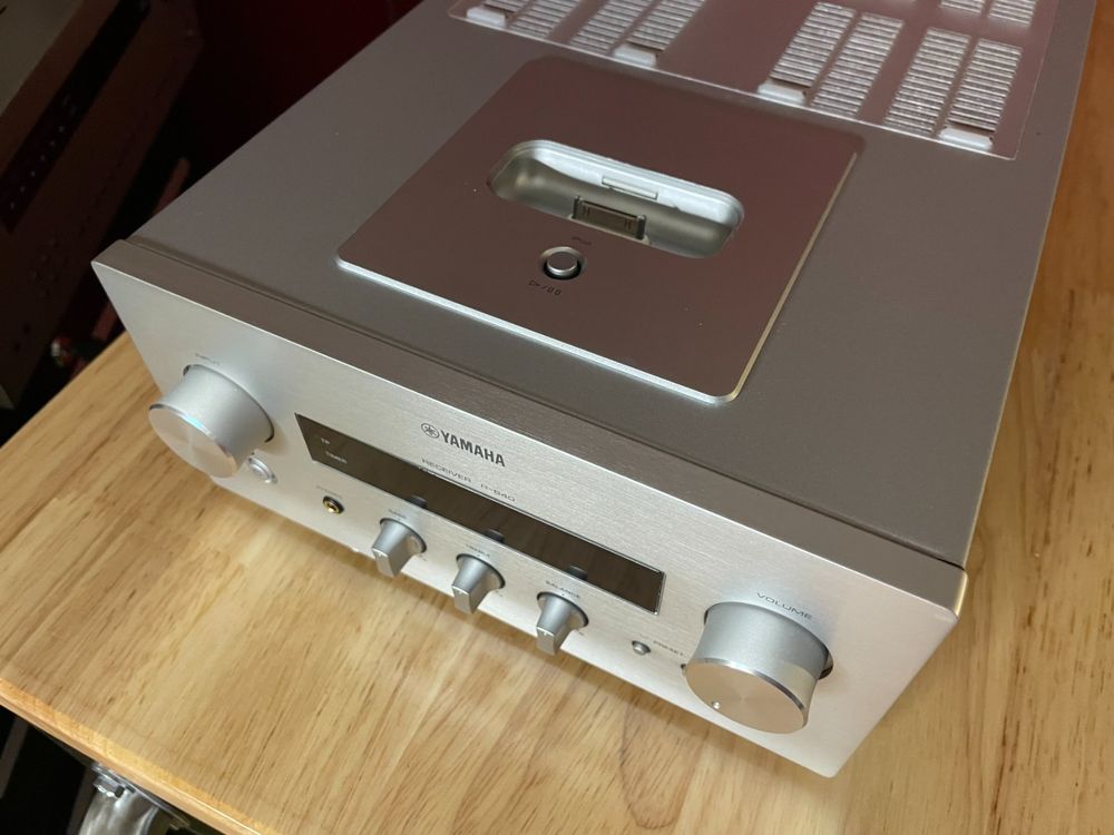 Yamaha R-840 - 2.1 Receiver im Midi-Format | Kaufen auf Ricardo