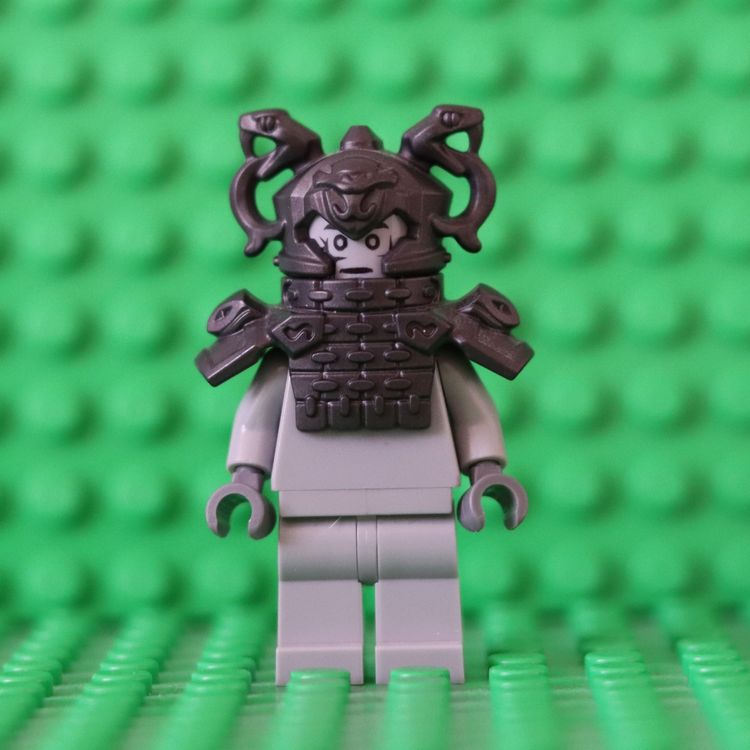 LEGO Ninjago, Statue / Stone Snake (Gebraucht) in für CHF 4.3 – mit ...