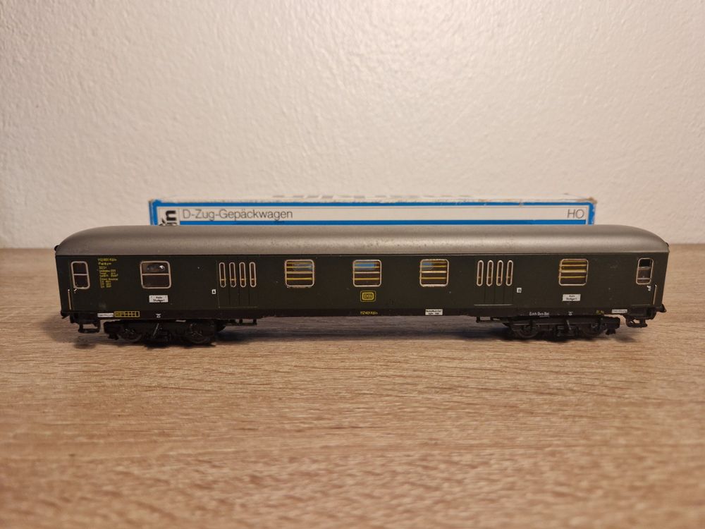 Märklin 4026 Gepäckwagen DB H0 (1) (Gebraucht) in St-Aubin-Sauges für CHF 12 – mit Lieferung auf ...