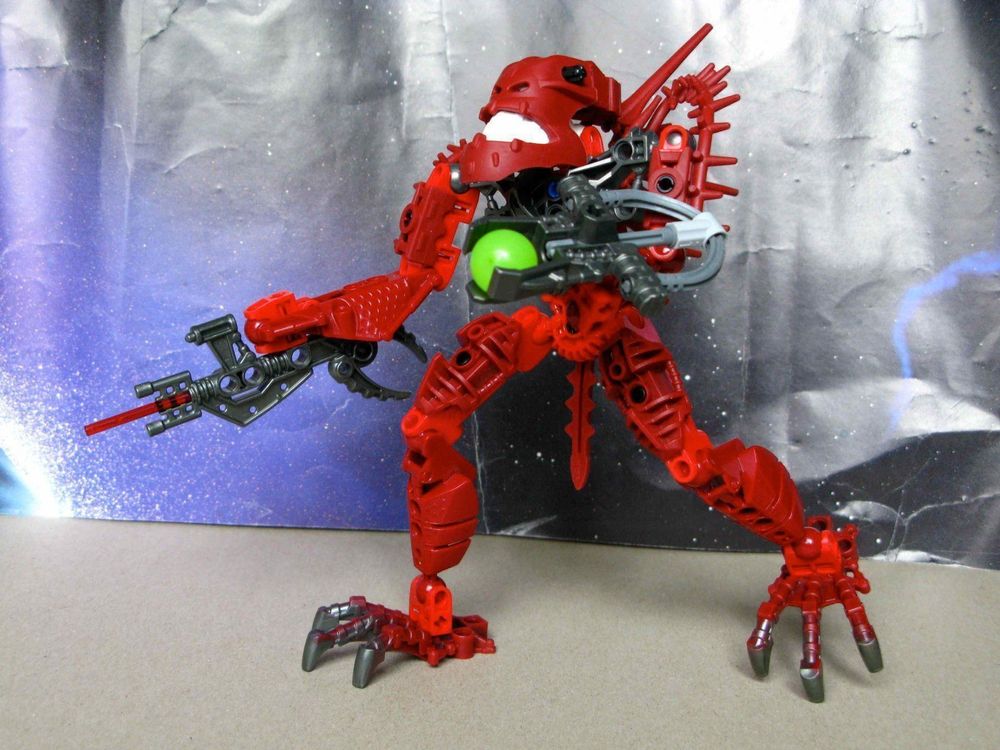 Lego Bionicle 8905 Hakann von den Piraka (Gebraucht) in Samstagern für ...