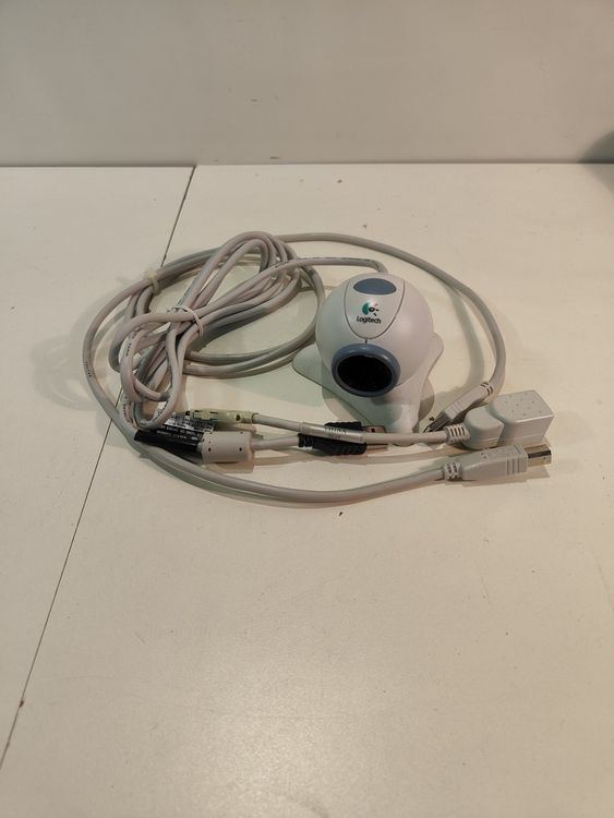 Logitech Kamera mit diversen Kabel(a95) (Gebraucht) in Künten für CHF ...