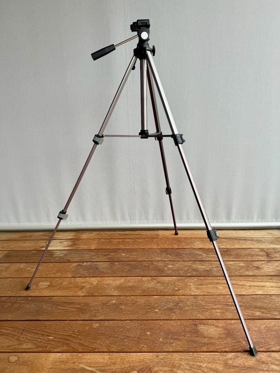 Stativ Carena MCB-2Q Dreibein | Kaufen auf Ricardo