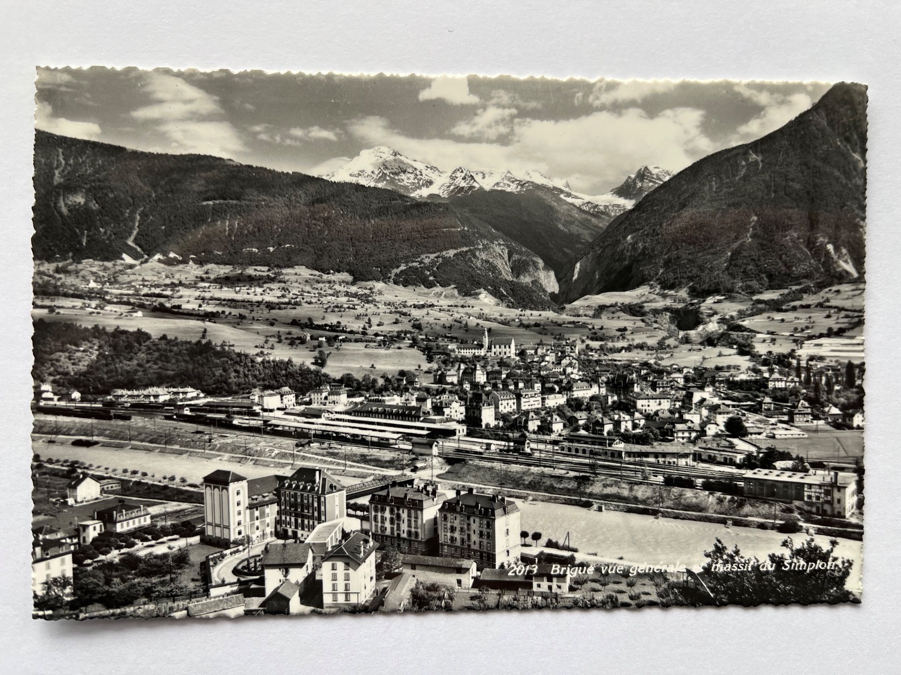 Postkarte Brig mit Bahnhof, gut erhalten, Datum unbekannt (Neu (gemäss ...