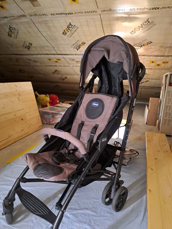 Chicco Liteway inklusive Sonnen- und Regenschutz (Gebraucht) in Herisau für CHF 20 – mit ...