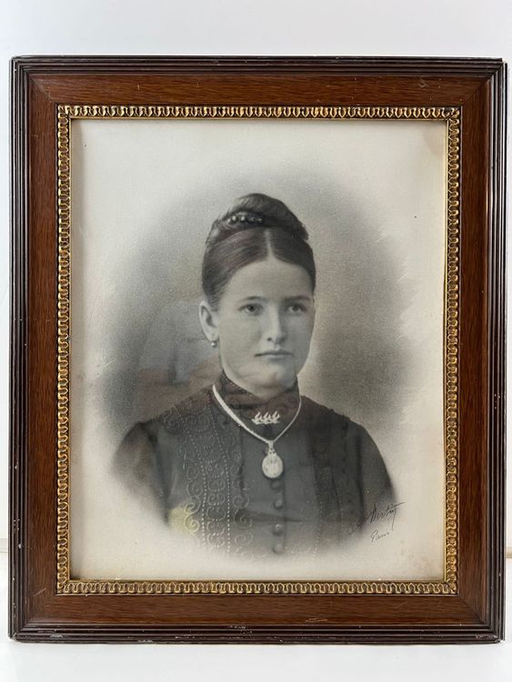 Ein Dame Antike Fotografie (Gebraucht) in Neuhausen am Rheinfall für CHF 10 – mit Lieferung auf ...