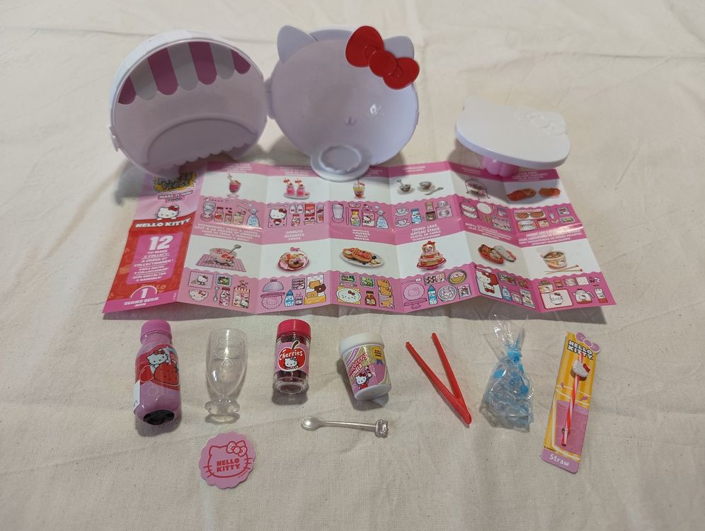 MGA's Miniverse Hello Kitty UV Resin Milchshake Milkshake (Neu (gemäss ...