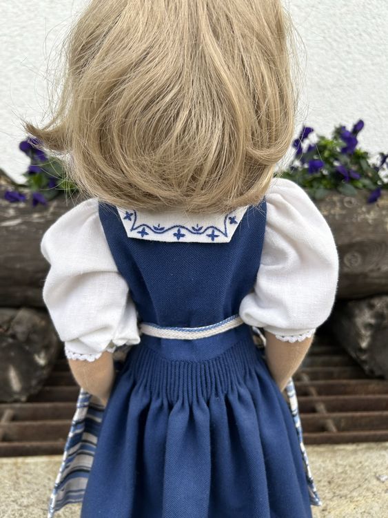 Trachtenpuppe Originale Solothurner Damen-Tracht (Gebraucht) in Bilten für CHF 215 – mit ...