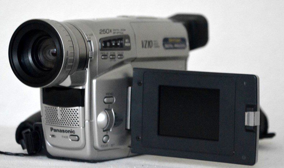 Camcorder VHS-C Panasonic NV-VZ10 caméscope | Kaufen auf Ricardo