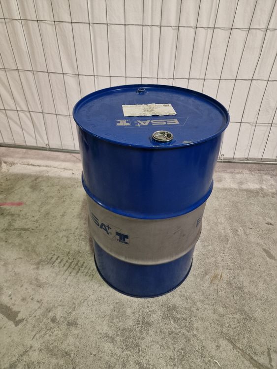 Leeres Ölfass 210 liter (Gebraucht) in Stäfa für CHF 20 – nur Abholung ...