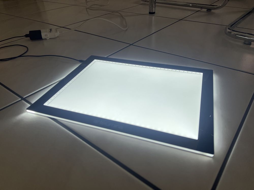 LED Leuchtplatte zum zeichnen für DIN A4 | Kaufen auf Ricardo