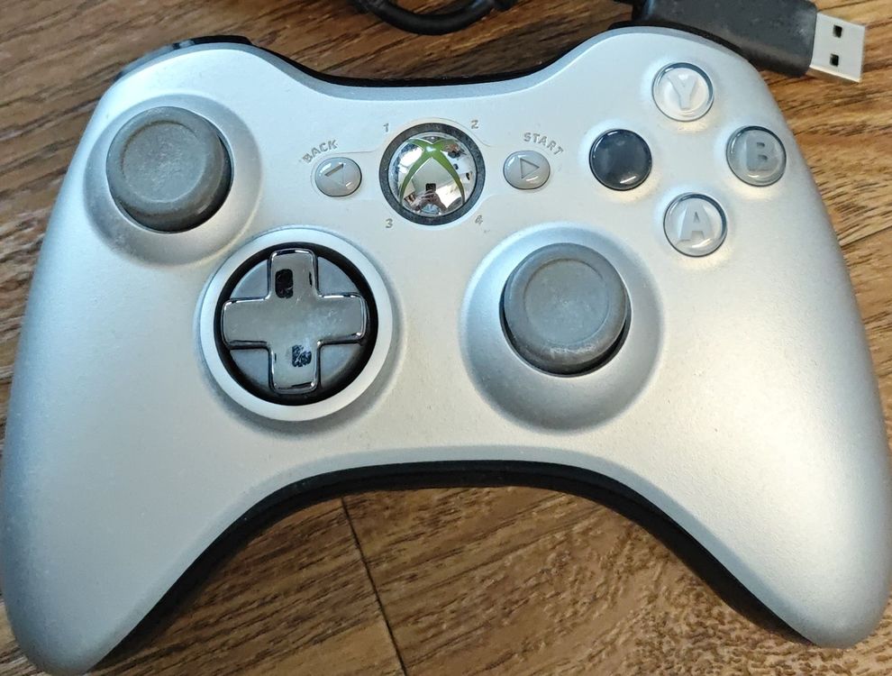 Xbox 360 Wireless Controller - Silver (Gebraucht) in Edlibach für CHF 12 – mit Lieferung auf ...