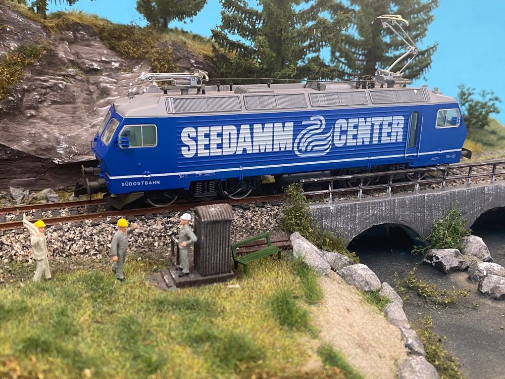 Roco AC SOB Re 4/4 IV "Seedamm-Center" analog ( 43869 ) (Gebraucht) in ...