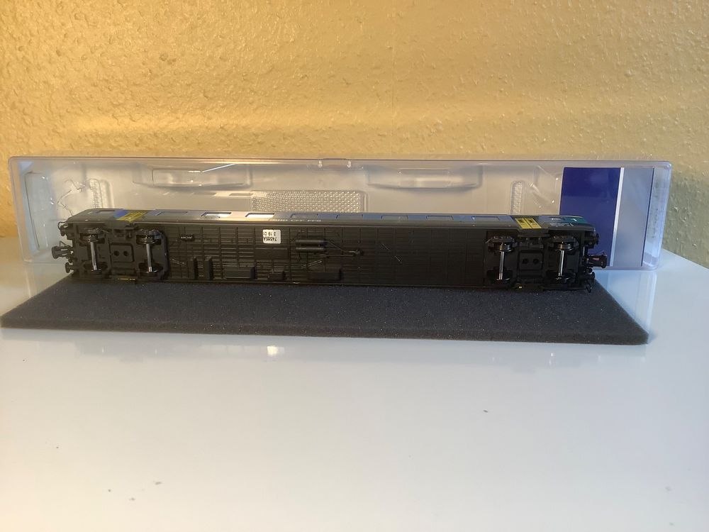 Roco 74565 : SBB 1.Kl A EW II Papagei Personenwagen | Kaufen auf Ricardo