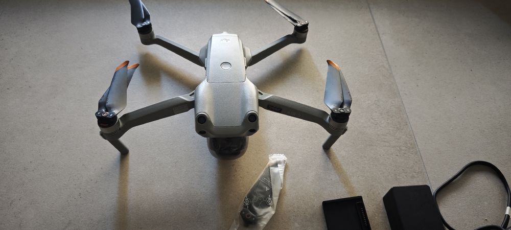 DJI Air 2S Drohne (Fly More Combo) (Gebraucht) in Elgg für CHF 599.9 ...