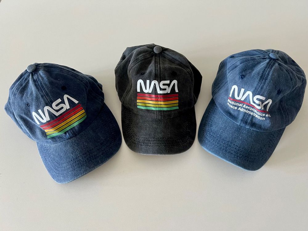 One NASA baseball cap of your choice, 3 versions available (Neu (gemäss ...