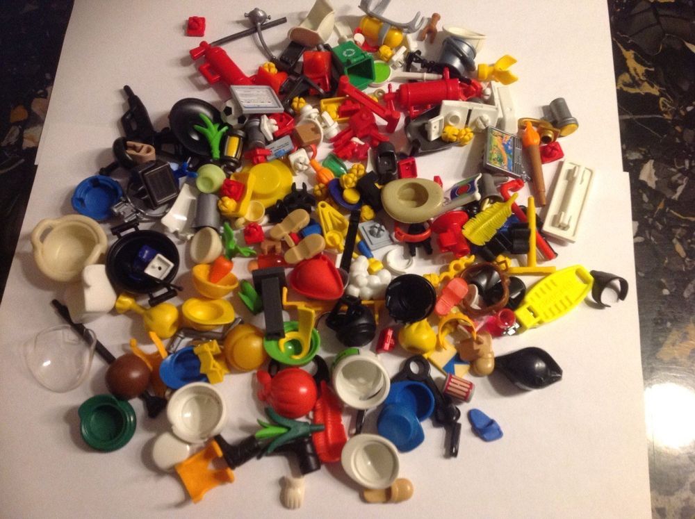 Playmobil Viele kleine Teile (Gebraucht) in Gelterkinden für CHF 7 – mit Lieferung auf Ricardo ...