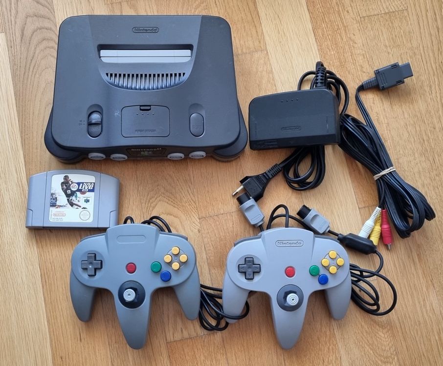 Nintendo 64 mit zwei controller (Gebraucht) in für CHF 69 – mit Lieferung auf Ricardo kaufen