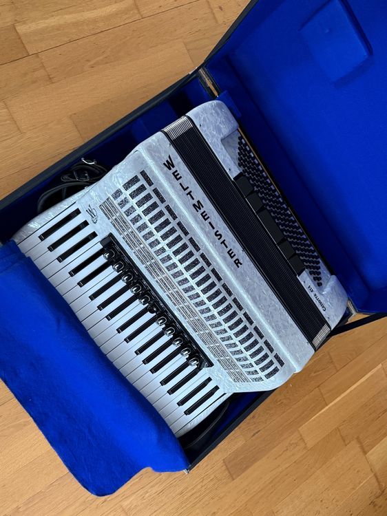 Akkordeon (Gebraucht) in Langnau am Albis für CHF 2100 – nur Abholung auf Ricardo kaufen