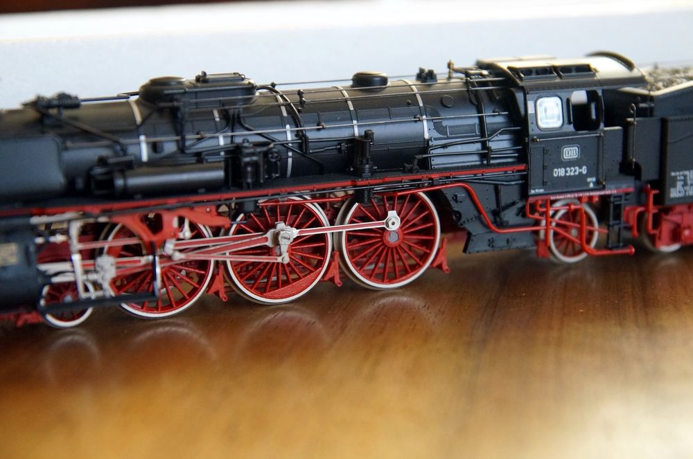 Liliput 4004 - DB Baureihe 018 (Gebraucht) in Schönenwerd für CHF 99 – mit Lieferung auf Ricardo ...