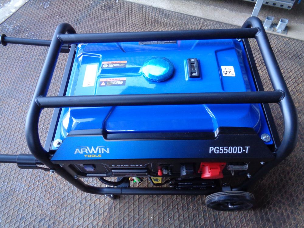 Stromgenerator ARWIN, 5,5 kW, 230 V und 400 V, mit Anlasser (Neu und ...