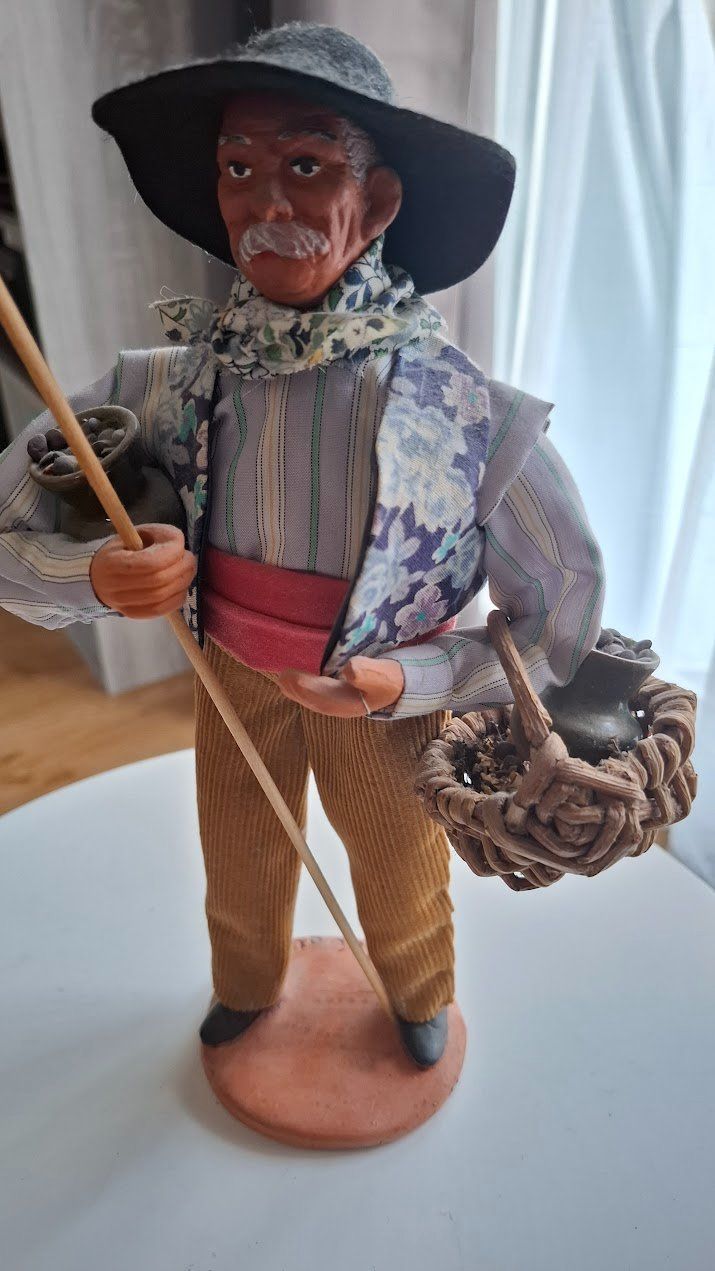 Santon de Provence / véritable / hauteur 26 cm (Gebraucht) in Fribourg ...