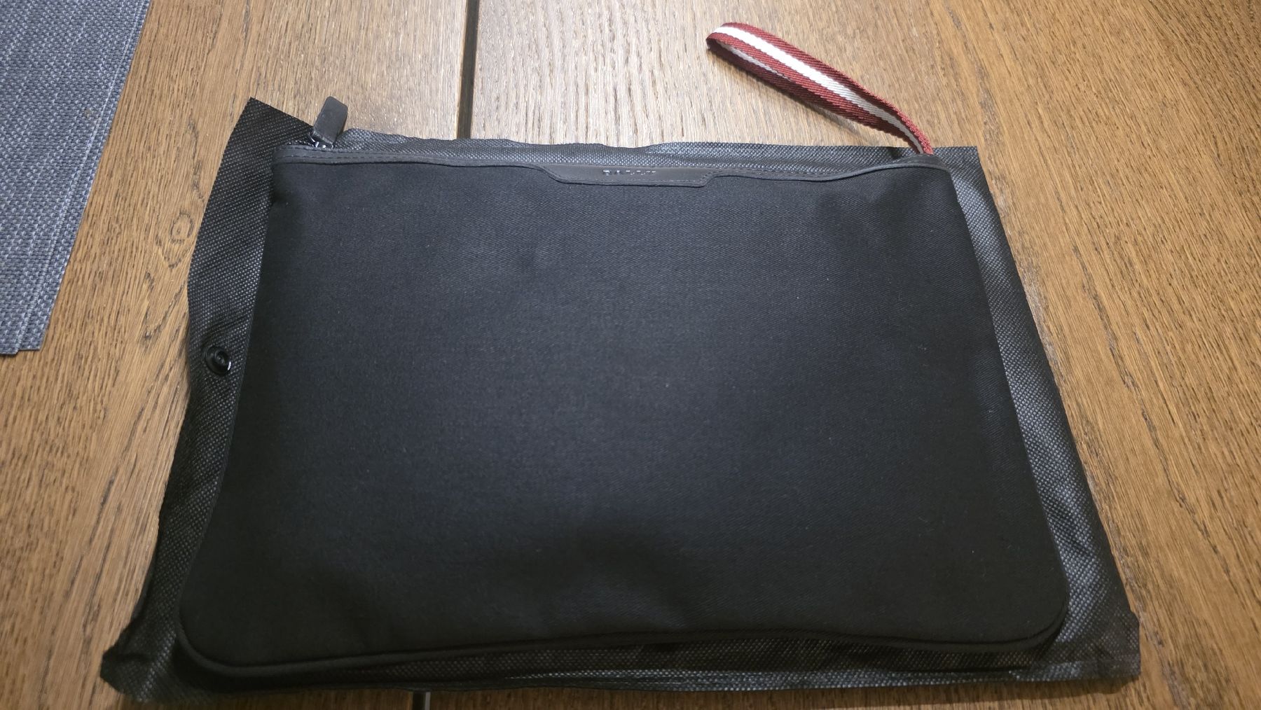 SWISS First Bally Soeder Amenity Kit - Travel Essentials (Neu und ...