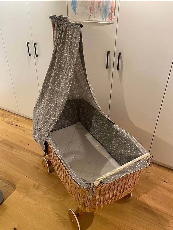 Stubenwagen inkl.Matratze (Gebraucht) in Oberwil BL für CHF 80 – nur ...