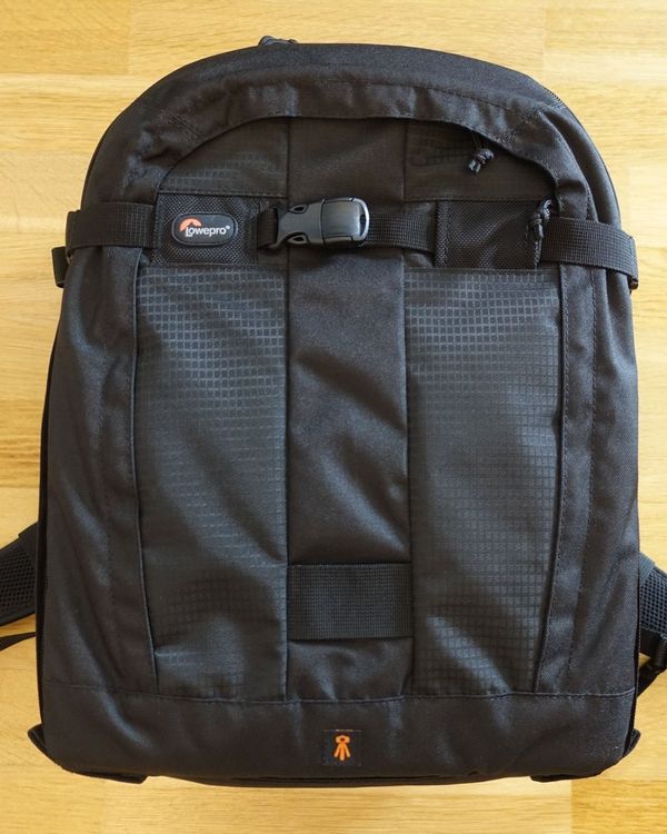 NEUWERTIG!! Fotorucksack Lowepro Pro Runner 300 AW (Neu (gemäss ...