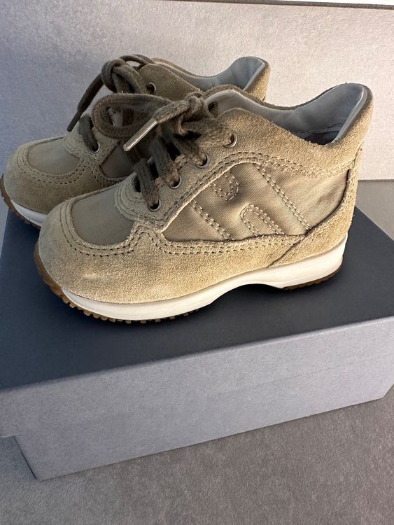 Hogan Kids 20 beige (Neu (gemäss Beschreibung)) in Cevio für CHF 28 ...