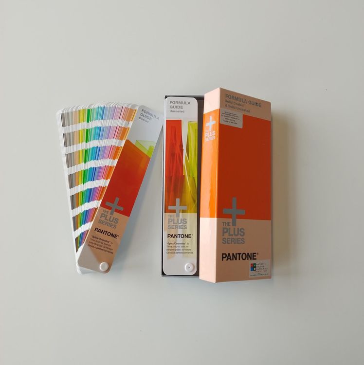 Pantone Formula Guide Farbfächer (Gebraucht) in Aathal-Seegräben für ...