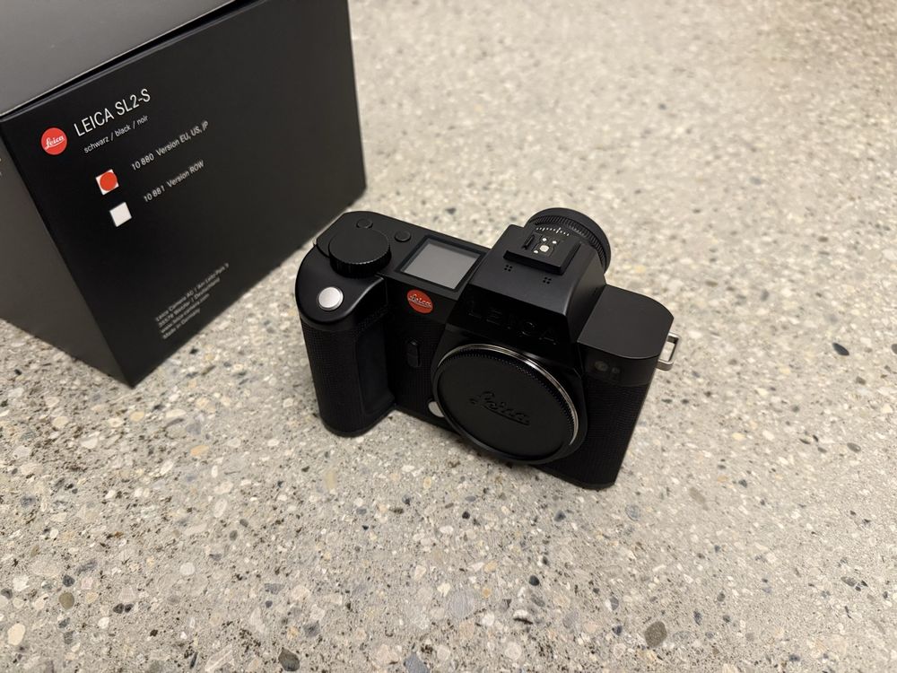 Leica SL2-S + Leica Vario-Elmarit-SL 24–90mm f/2.8–4 ASPH (Neu (gemäss ...