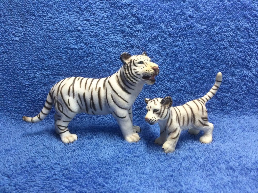 Schleich Tiger 14351 mit Baby 14353. (Gebraucht) in Biel/Bienne für CHF ...