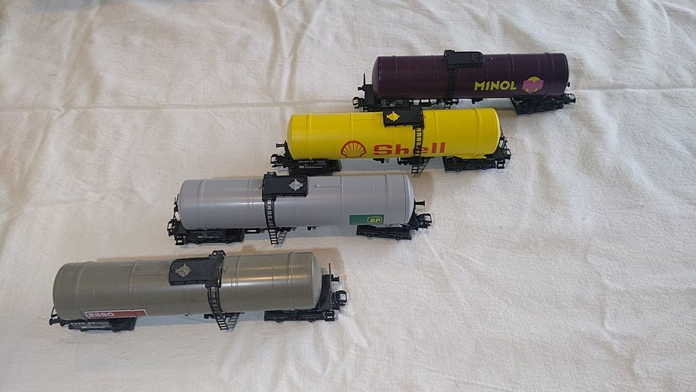 4 Märklin Kesselwagen 4754/4756/4758/4856 | Kaufen auf Ricardo