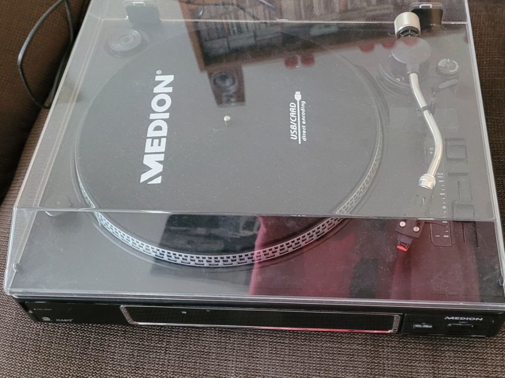 Platine tourne disque Medion MD 43028 (Defekt) in Martigny für CHF 10 ...