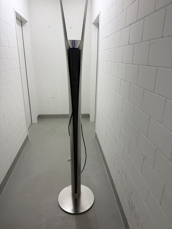 Elegante Stehlampe - Designklassiker für Ihr Wohnzimmer (Gebraucht) in ...