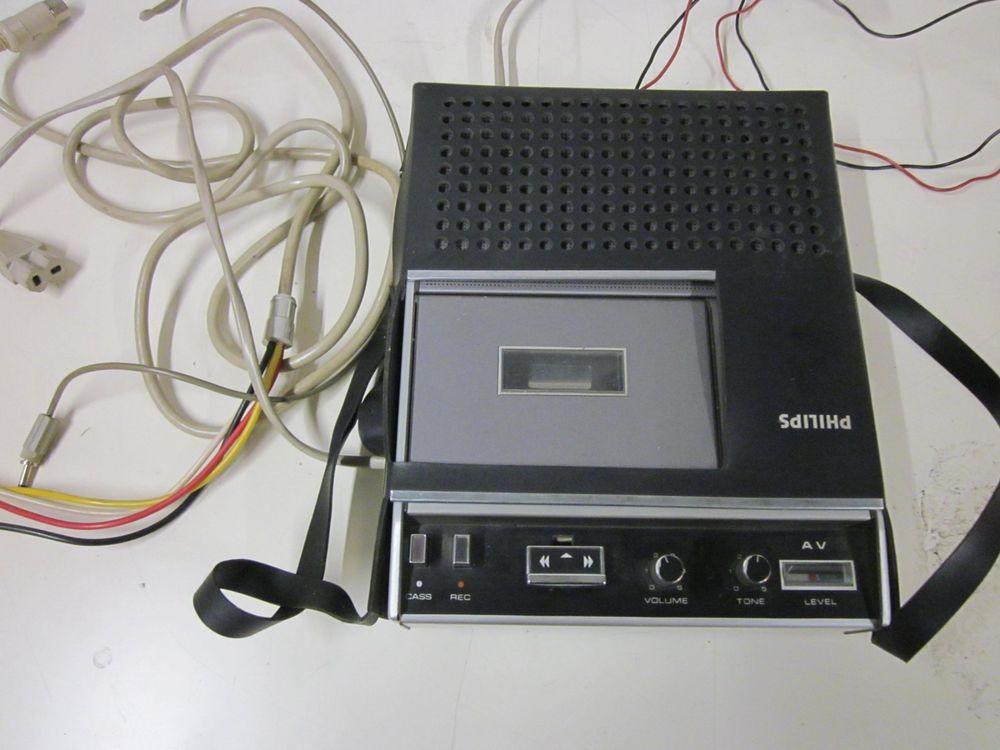 PHILIPS Cassette Recorder N2209 Automatic 1971-1976 (Defekt) in Grand ...
