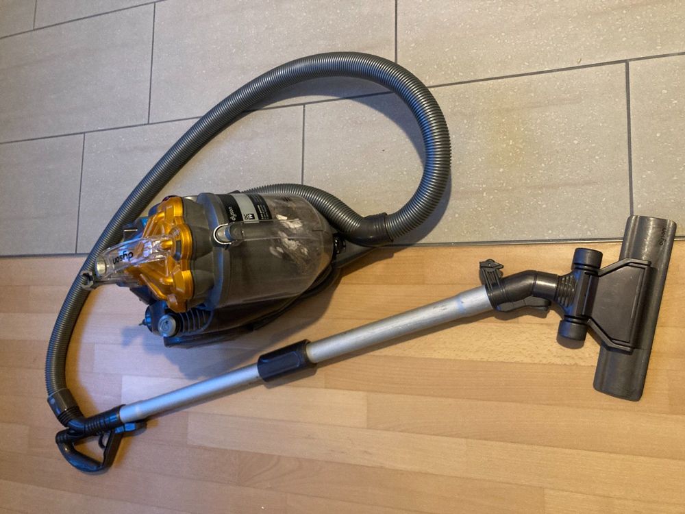 dyson DC19 Bodenstaubsauger | Acheter sur Ricardo