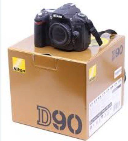 Nikon D90 Body + SD Card + Battery + Charger -Low Clicks (Gebraucht) in ...