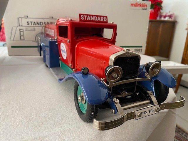Marklin 199 camion-citerne "Standard" 1107L (Neu und originalverpackt ...